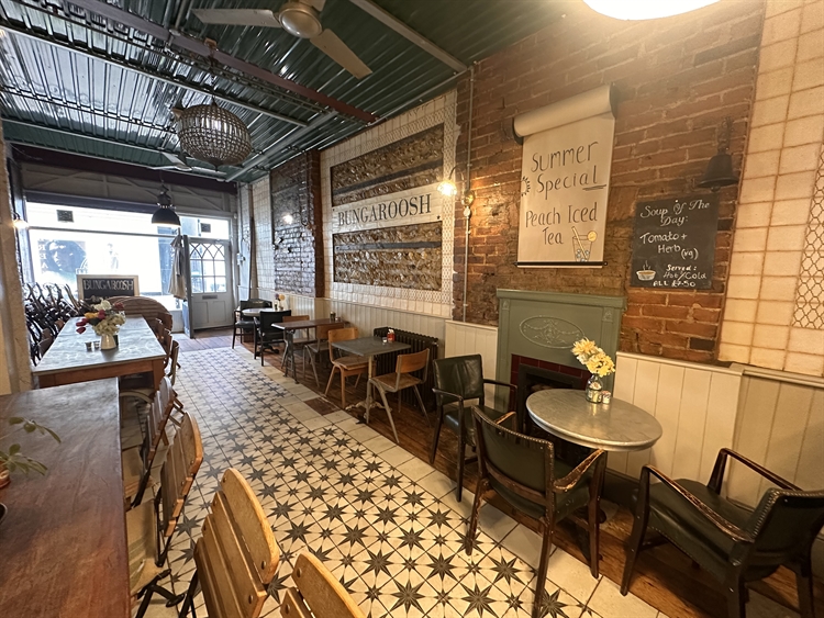 Buy a Number One Ranked Café Restaurant In Worthing