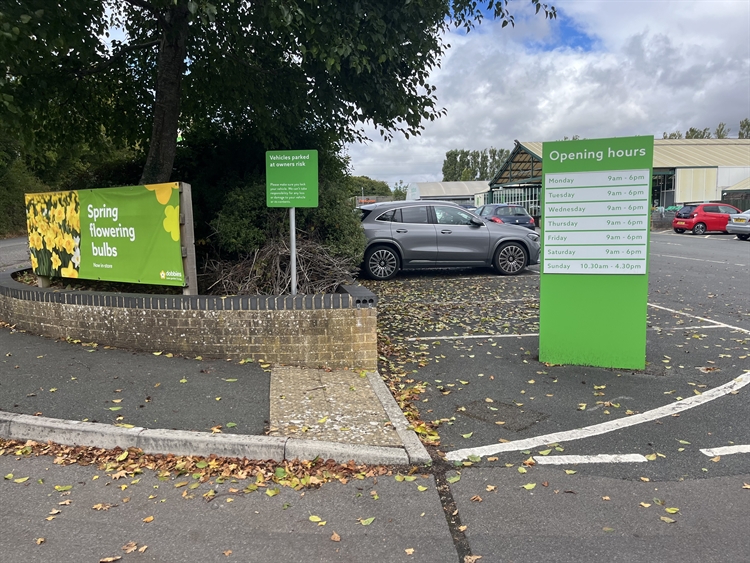 Buy a Car Wash Business Waves Dobbies In Swindon