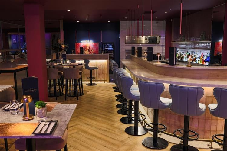 Buy a Fine Dining Restaurant And Cocktail Bar